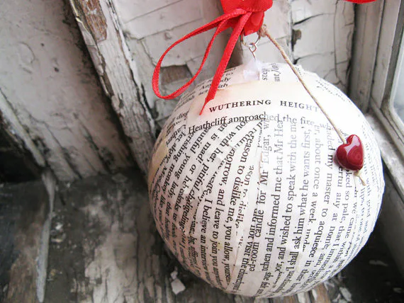 16 Literary Holiday Decorations That Book-Lovers Will Adore