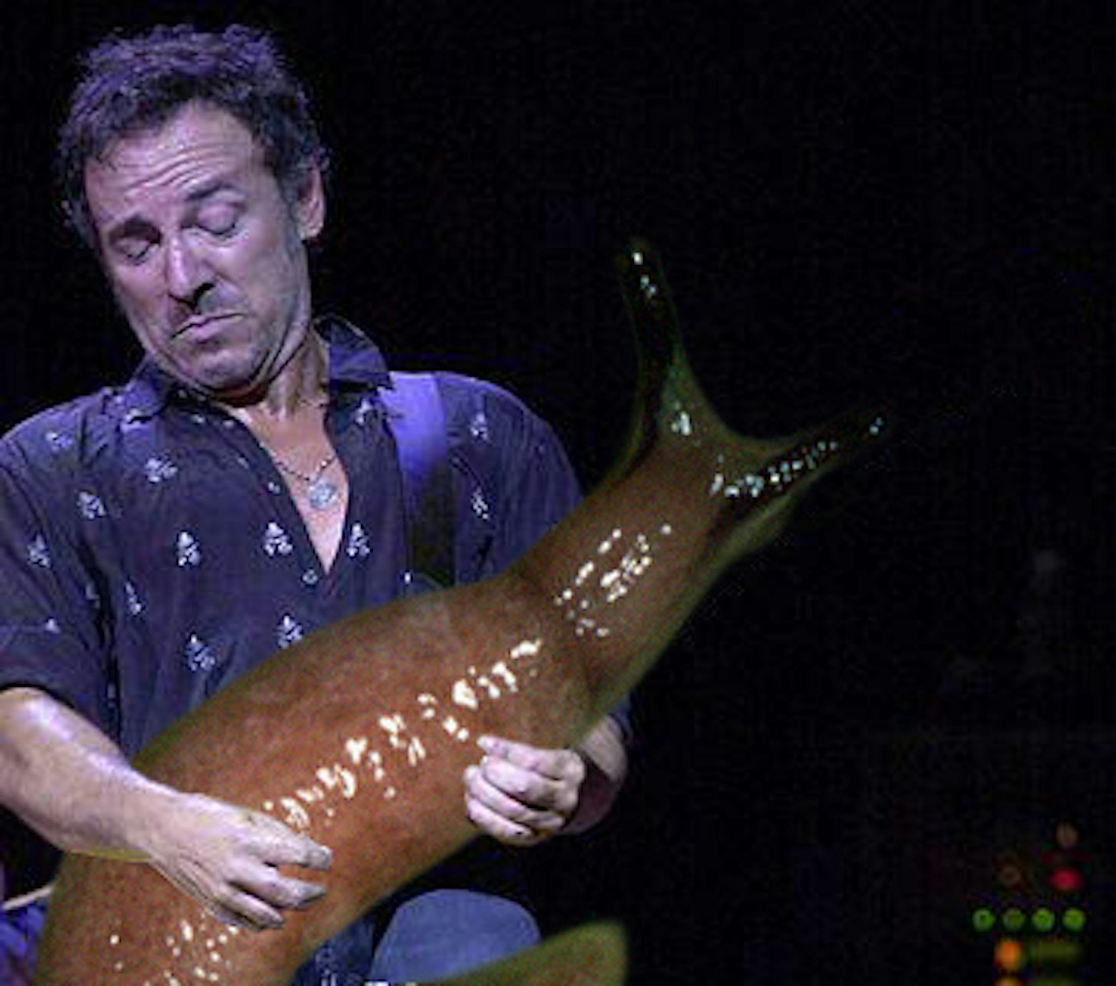 Tumblr's "Slug Solos" Replaces Rockstars' Guitars With Slugs & Yeah, It ...