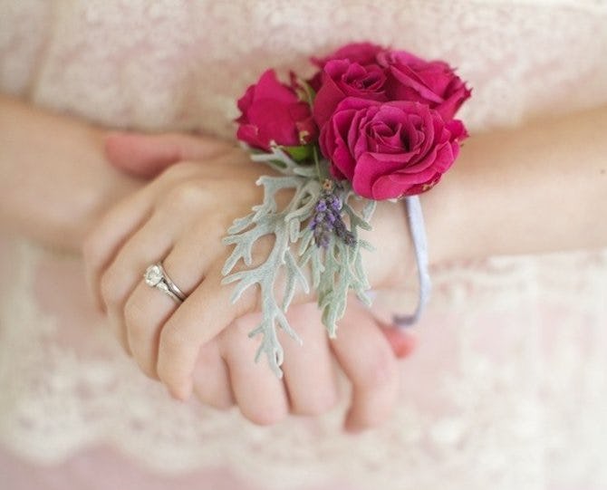 7 DIY Prom Corsage Ideas To Personalize Your Outfit On The Best Night ...
