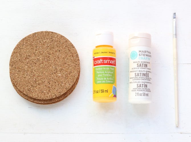 DIY Painted Coasters With Daisies Welcome Spring In The Best Way