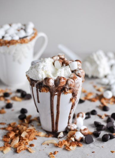 16 Crock Pot Party Recipes Thatll Have All Your Besties Swooning