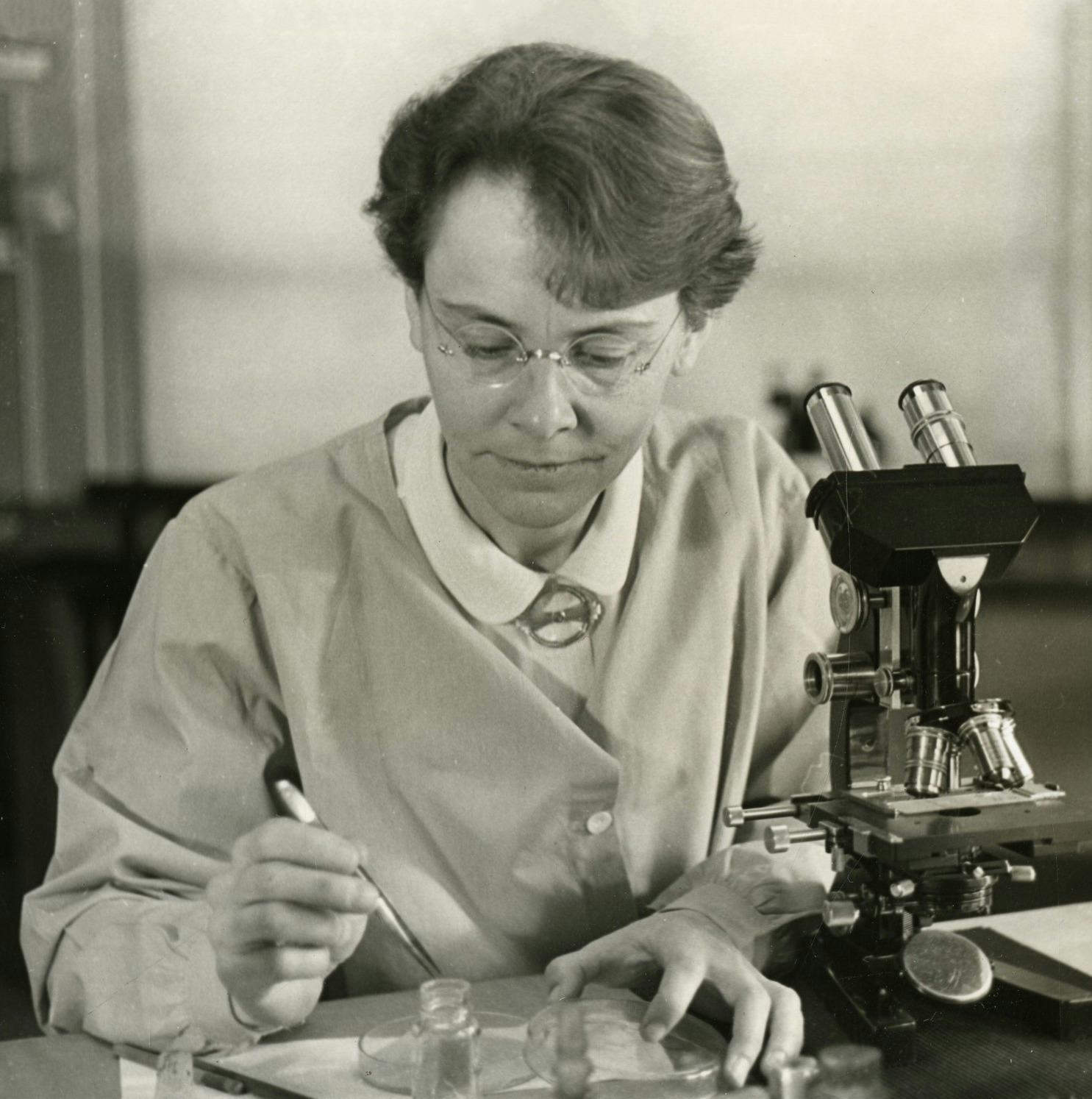 9 Badass Female Scientists You Should've Learned About In School But ...