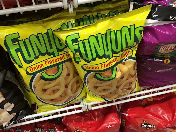 16 Foods Every Cool Kid Ate During Lunch In The '90s