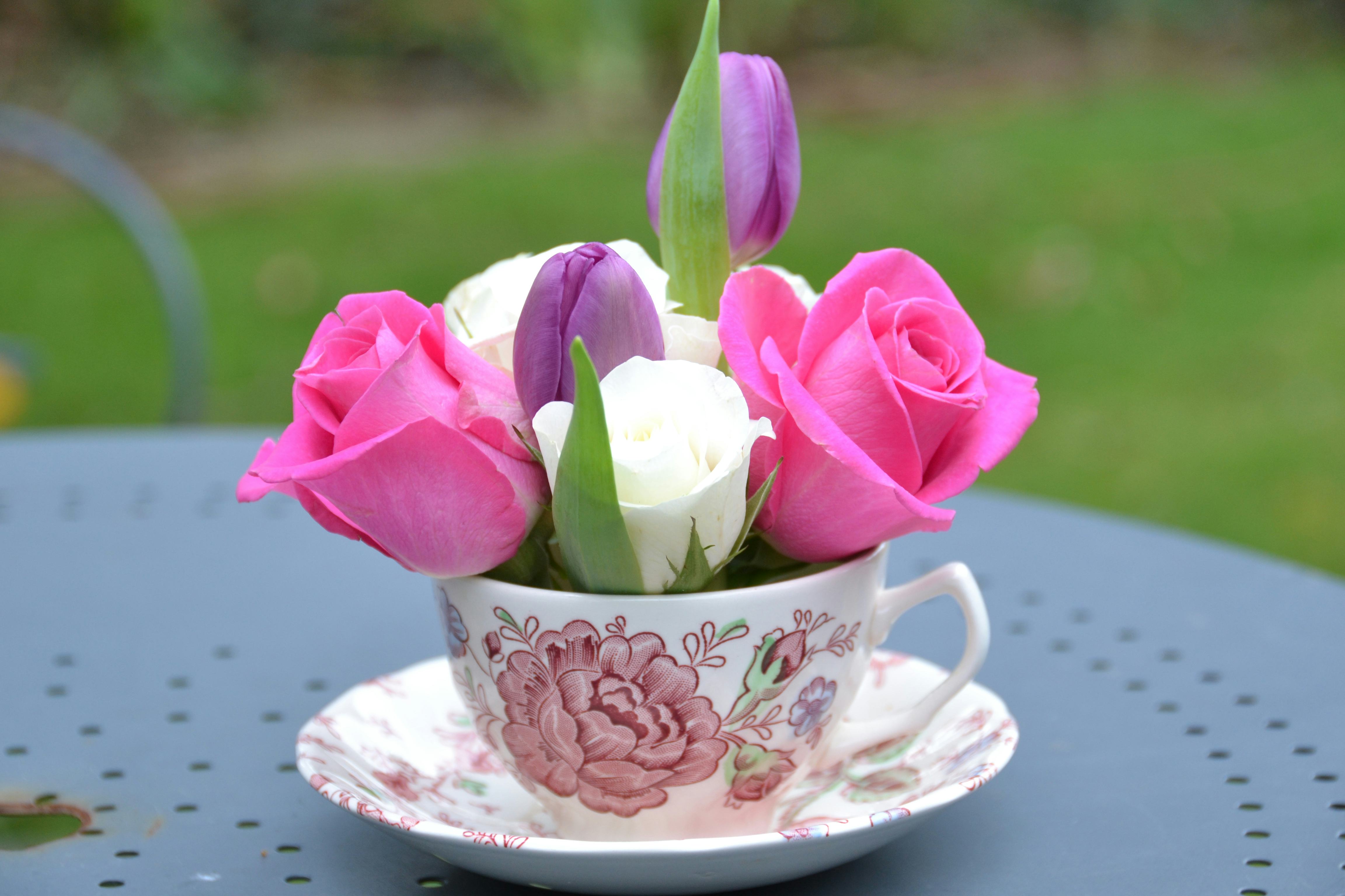 8 Creative Ways To Use Flowers In Your Living Space