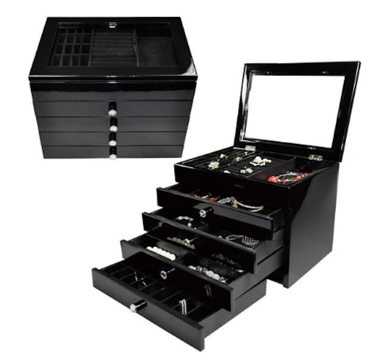 11 Storage Hacks For Jewelry That Everyone Should Try