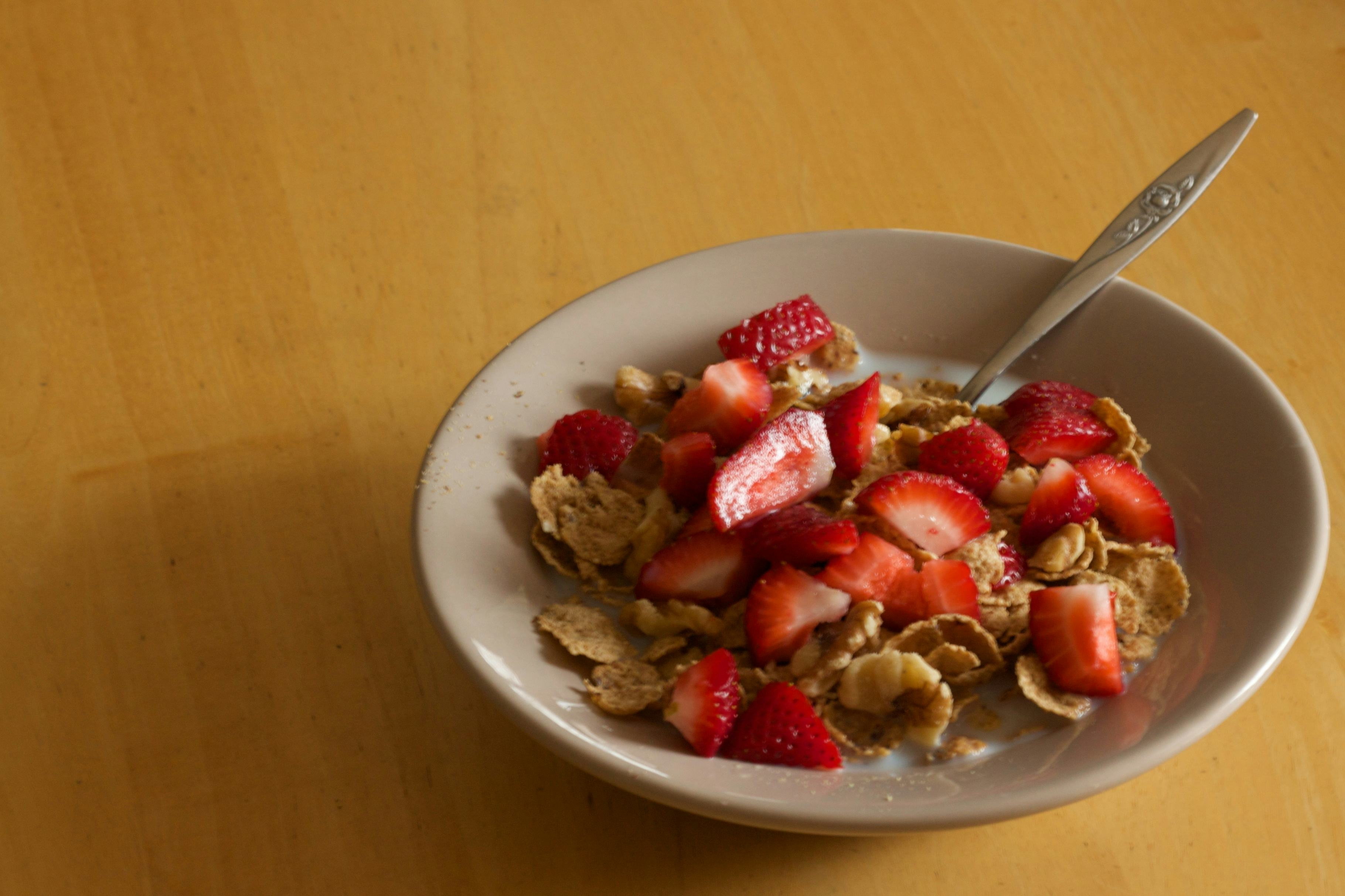 7 Breakfast Hacks To Simplify Your Morning Routine