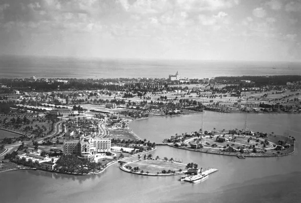 28 Unrecognizable Old Photos Of American Cities You Know, Love, And ...
