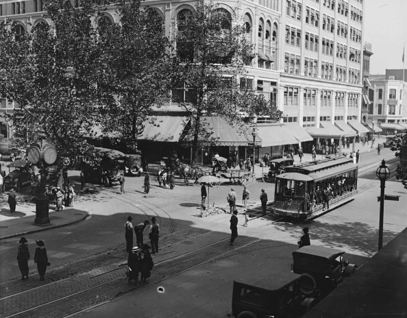 28 Unrecognizable Old Photos Of American Cities You Know, Love, And ...