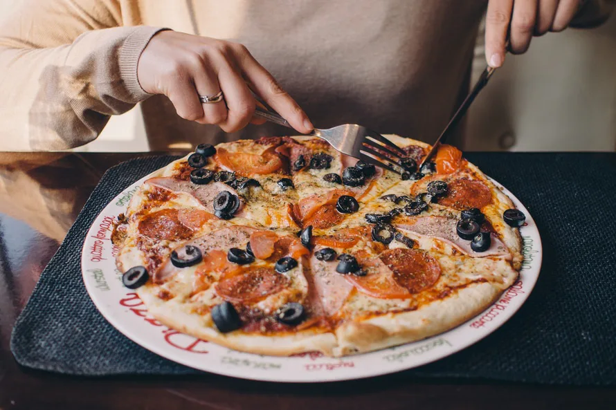 11 Weird Things That People Do In Relationships To Avoid If You Can