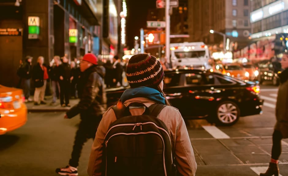 13 Signs You Have Street Smarts & Stay Aware Of Your Surroundings
