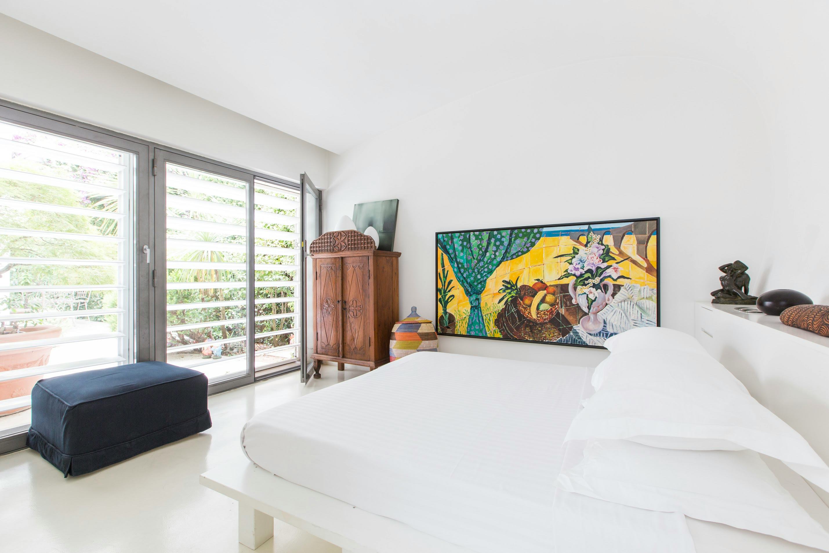 11 Ways To Make Guests Feel Comfortable When They Visit