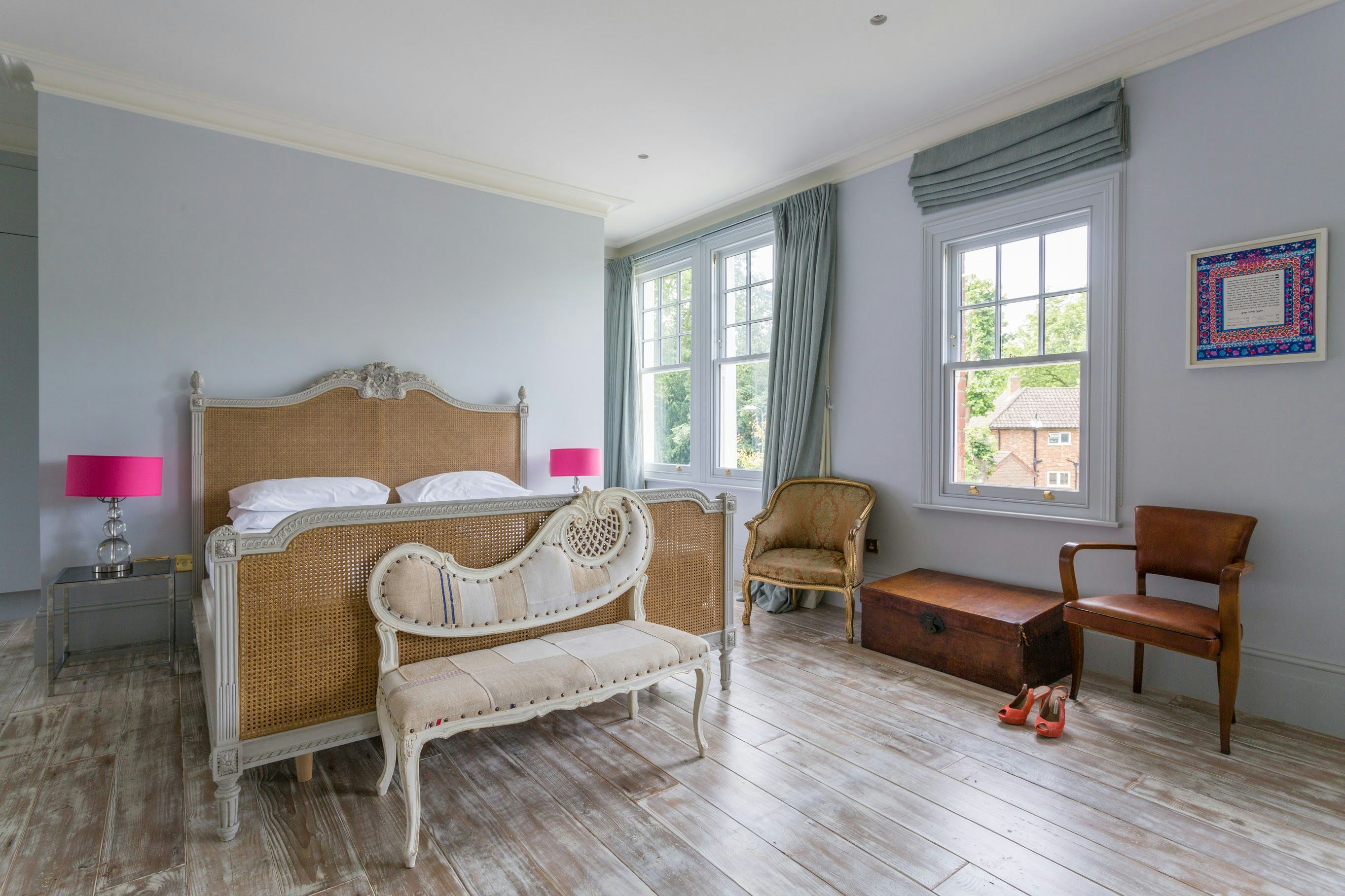 11 Ways To Make Guests Feel Comfortable When They Visit