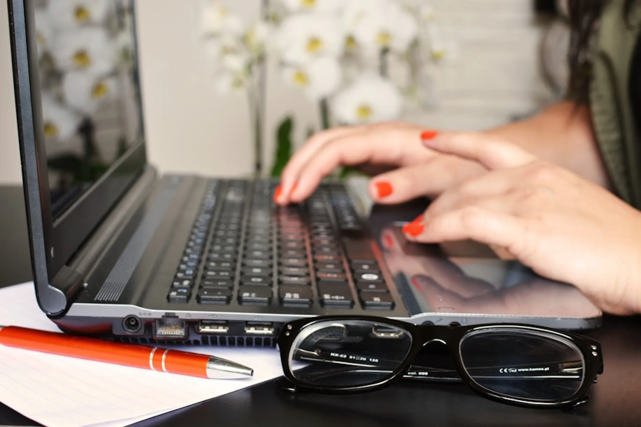 How To Get Your Priorities Straight Once & For All, According To Experts