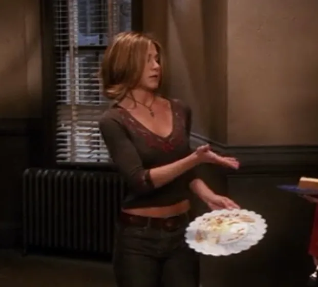 How 'Friends' Fashion Defined '90s Style: A Retrospective of All Those ...