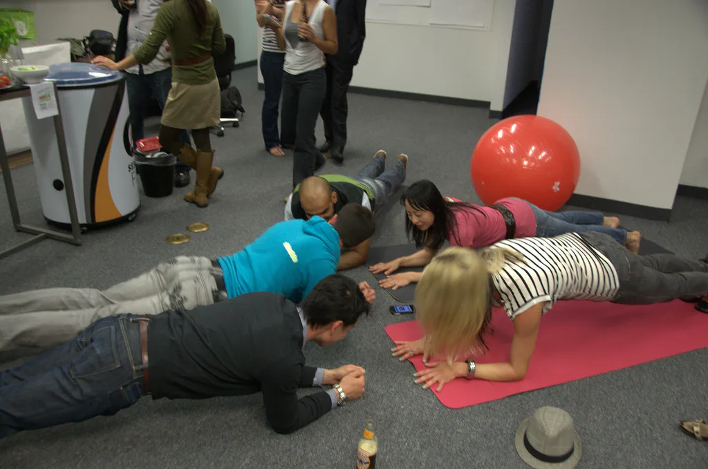 10 Simple Exercise Moves You Can Do While Watching TV