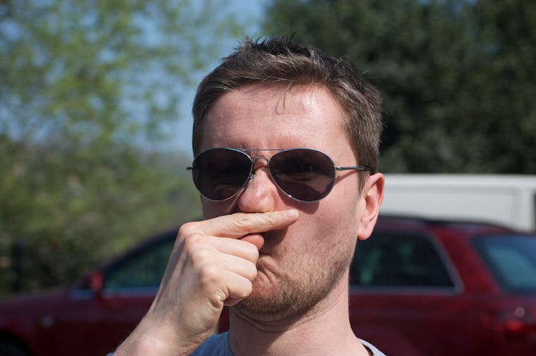 10 Little Signs You're Being Lied To & How To Deal With It