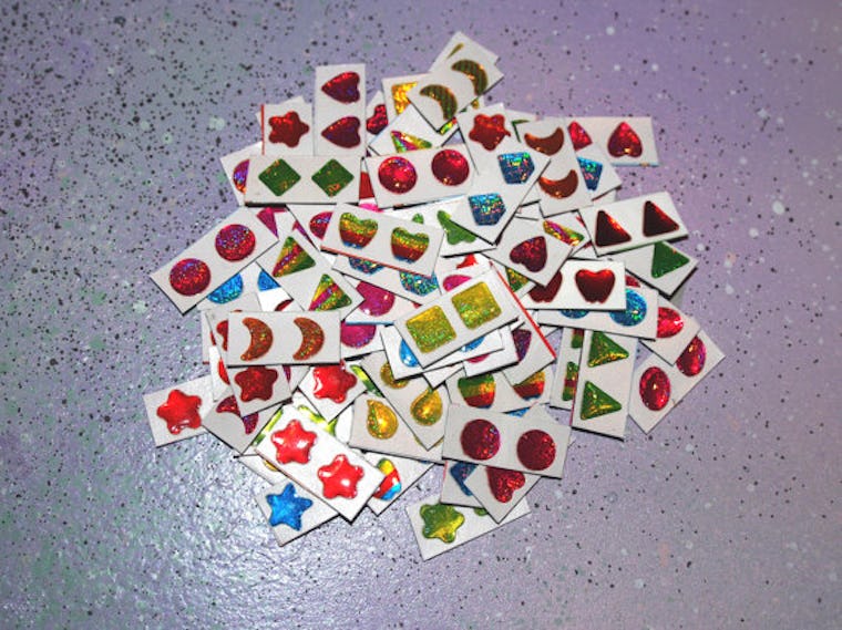 The 11 '90s Accessories Every Rebel Girl Had To Own — PHOTOS