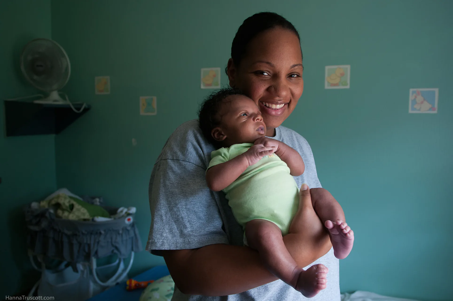 'Protective Custody' Photo Project By Cheryl Hanna-Truscott Shows What ...