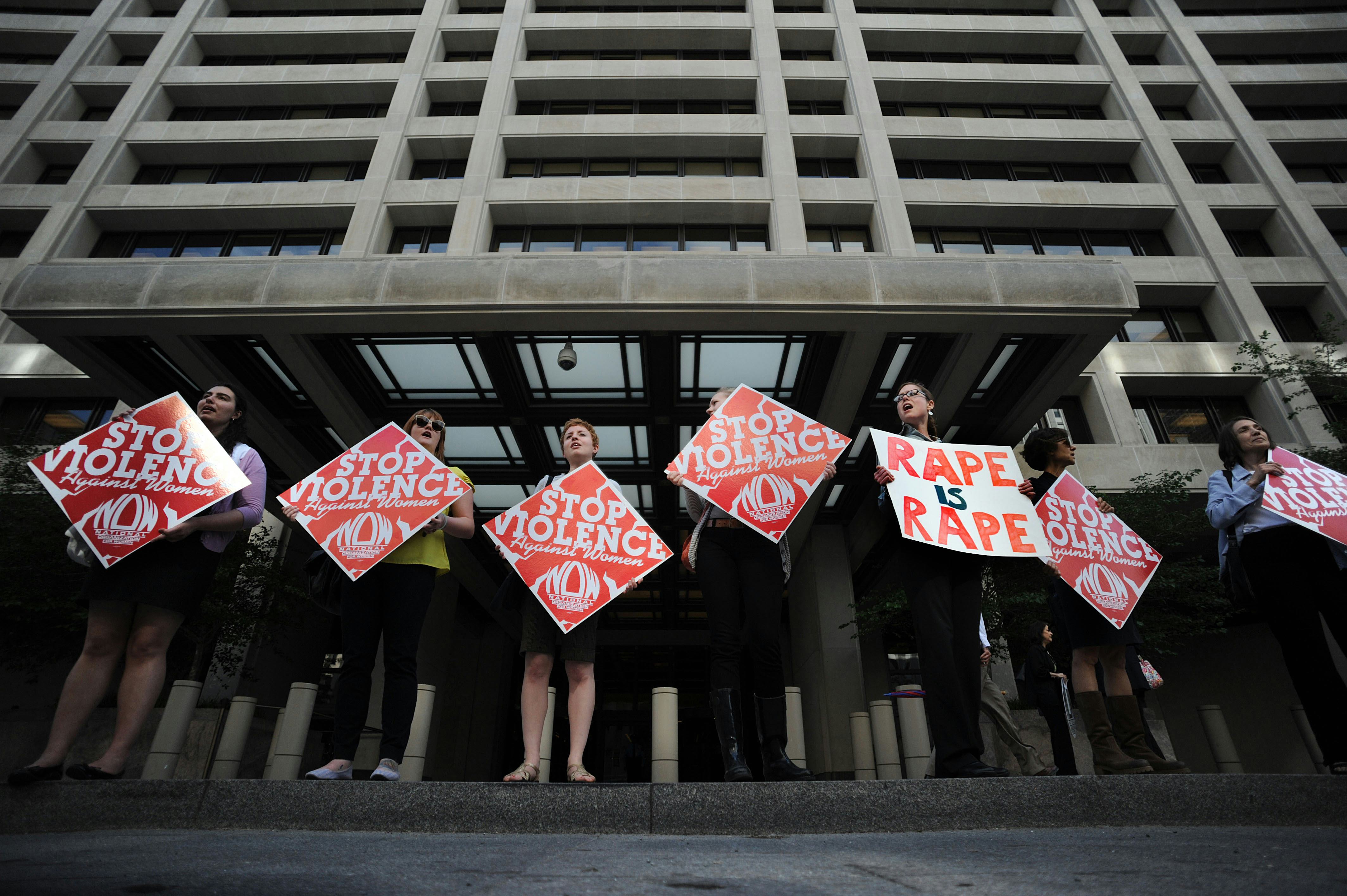 Feminist Protest Images From 1914 To Today That Will Inspire You To ...