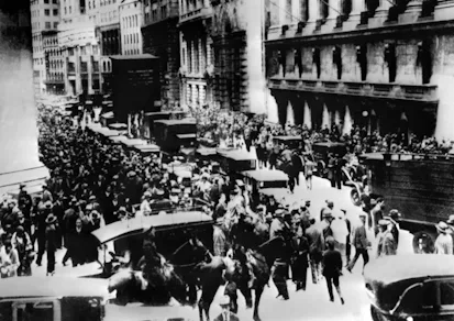 12 Scary Photographs Of The 1929 Wall Street Crash That Kicked Off The ...