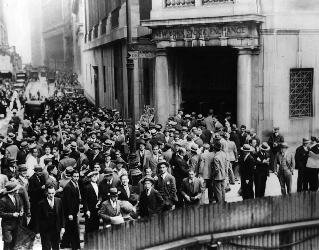12 Scary Photographs Of The 1929 Wall Street Crash That Kicked Off The ...