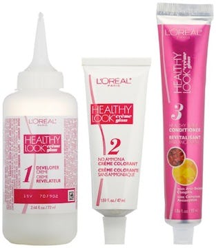 7 Things You Should Know When You Spot Your First Gray Hair