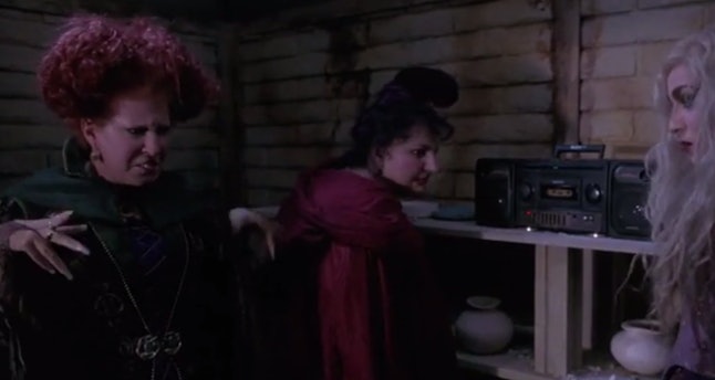 The 42 Most '90s Moments In 'Hocus Pocus' To Inspire Your Retro ...