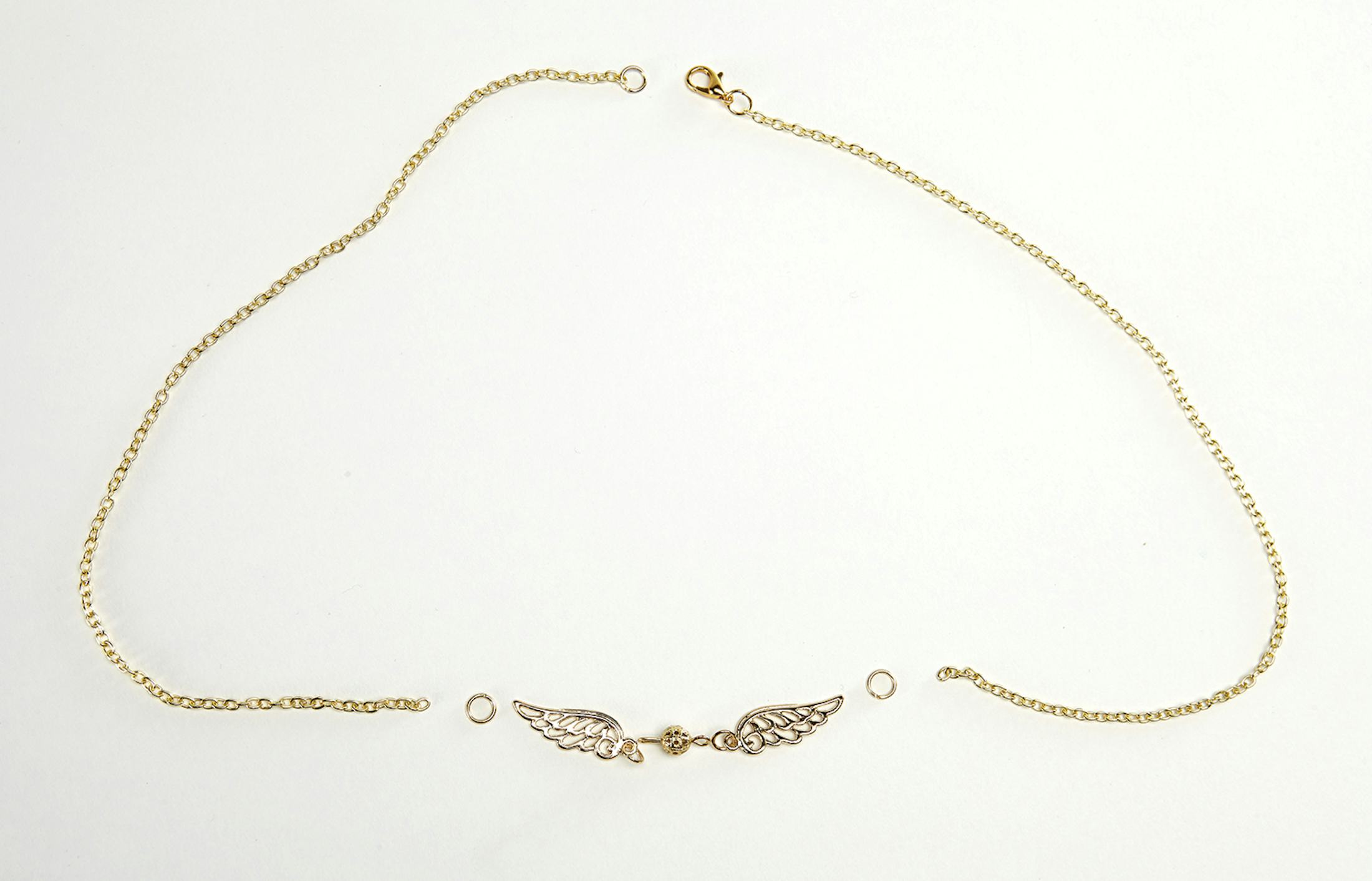 This DIY Golden Snitch Necklace Is The Perfect Holiday Gift For The ...