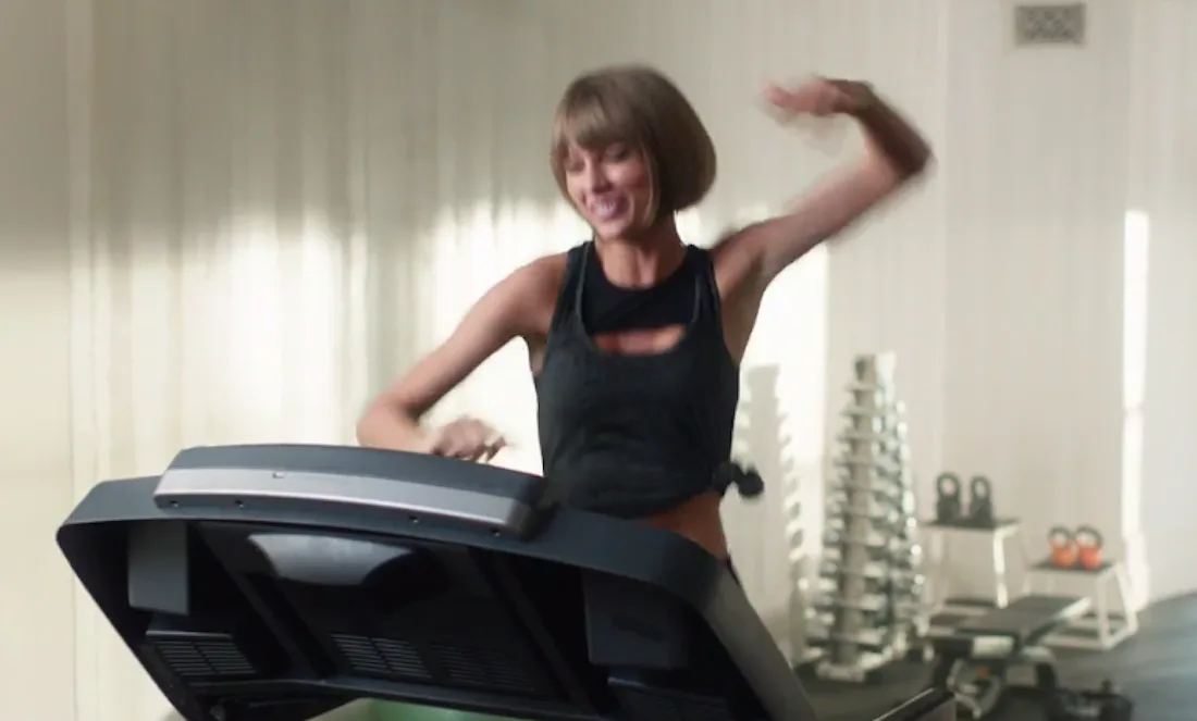 Did Taylor Swift Do The Treadmill Stunt In Her Apple Music Ad? She Does ...