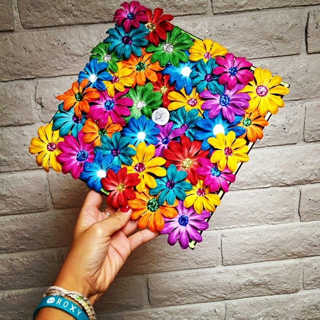 15 Graduation Cap Decorations To Inspire Your Commencement DIY-ing