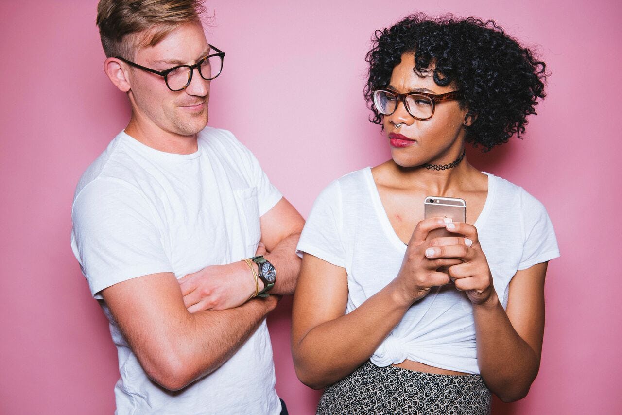 27 Relationship Behaviors That Might Mean You Have Low Self-Esteem