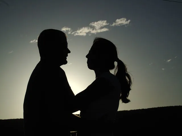 7 Signs Your Partner Is Abusive That You May Be Missing