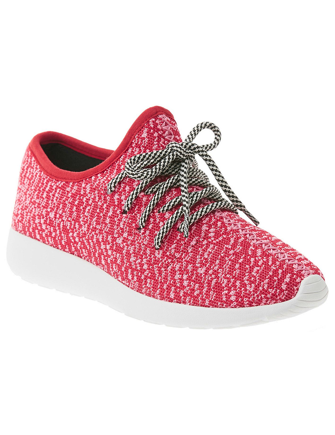 21 Sporty Wide Width Shoes For Amazing Style & Unbelievable Comfort ...