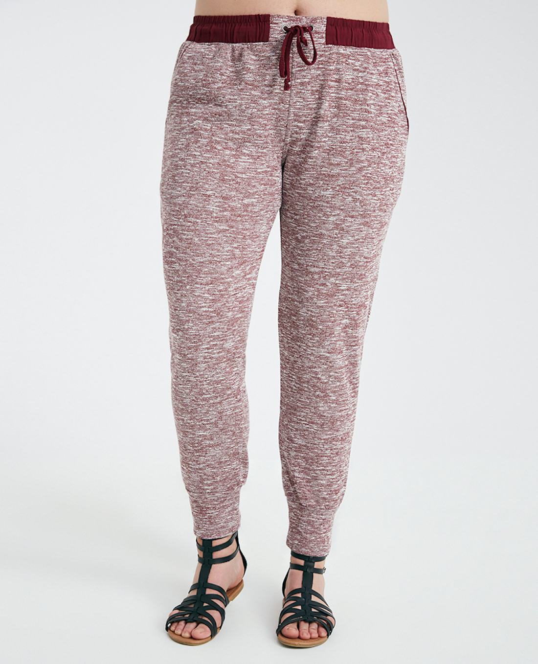 15 Chic Plus Size Joggers For Effortless Athleisure Style — PHOTOS