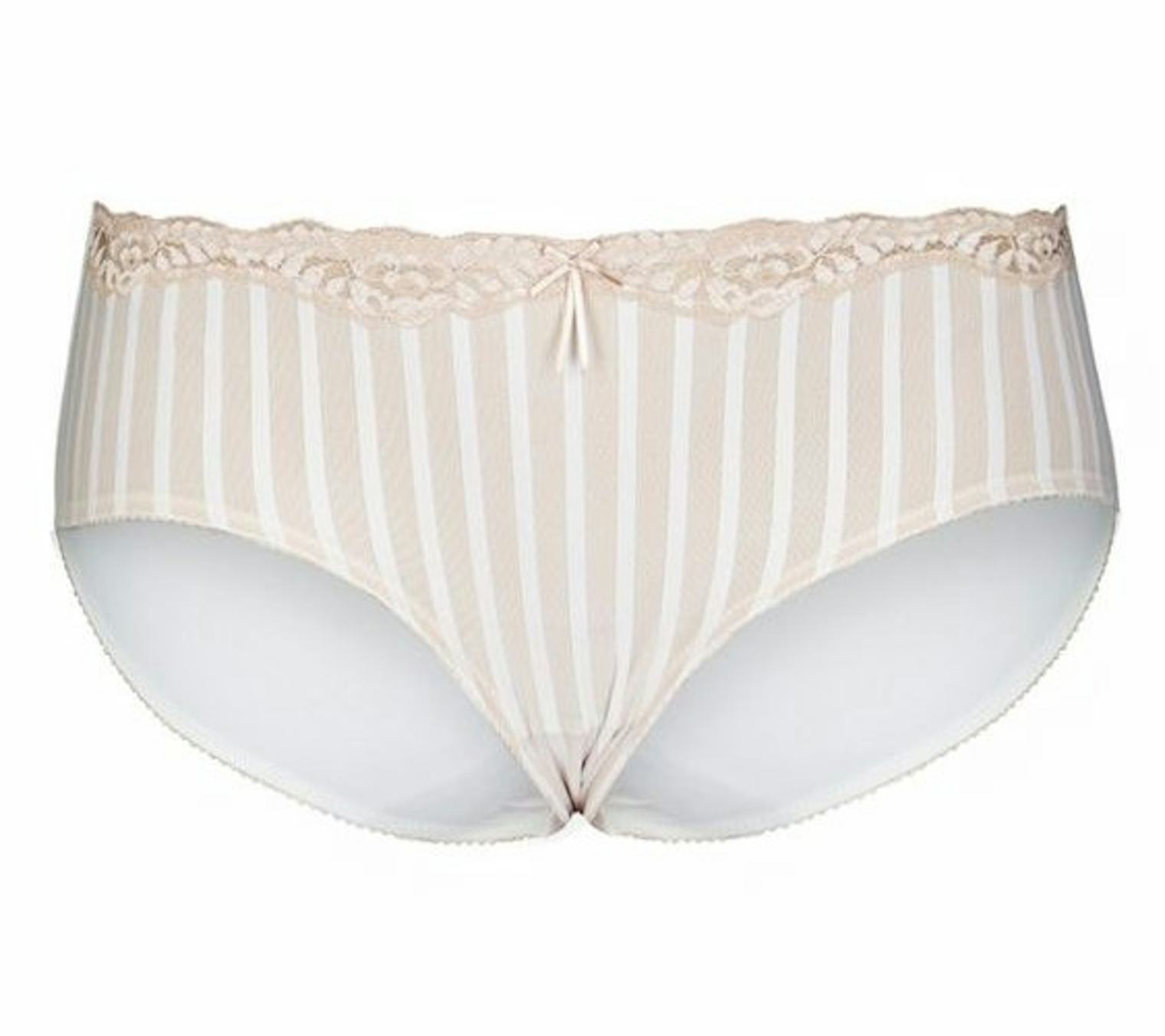 13 Stunning Plus Size Bridal Lingerie Designs For Your Special Day And Beyond — Photos