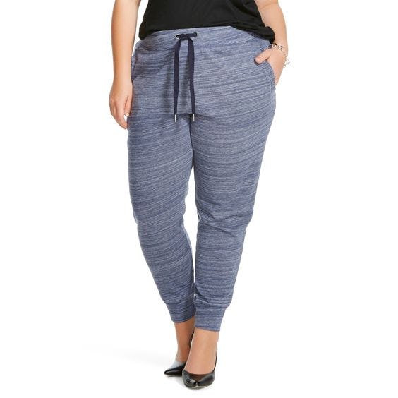 17 Sporty Plus Size Clothes That Will Make Comfort Look Cool — PHOTOS