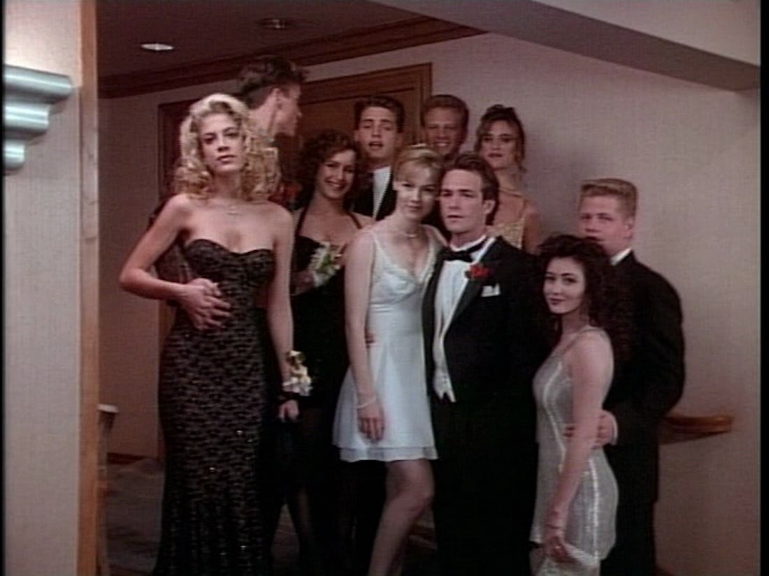 12 '80s and '90s Prom Dresses From TV And Movies That I Never Want To ...