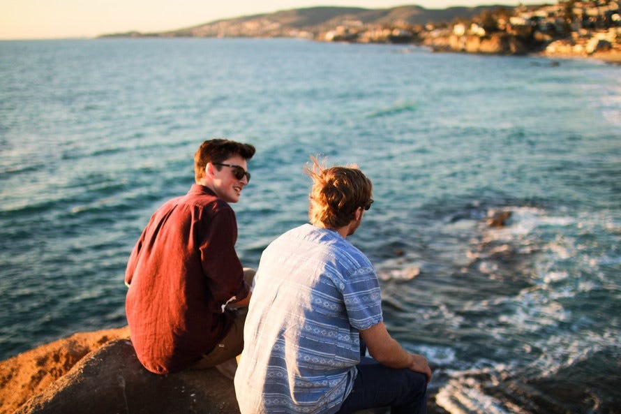 9 Tips For Making Awkward People Feel More Comfortable In Social Situations