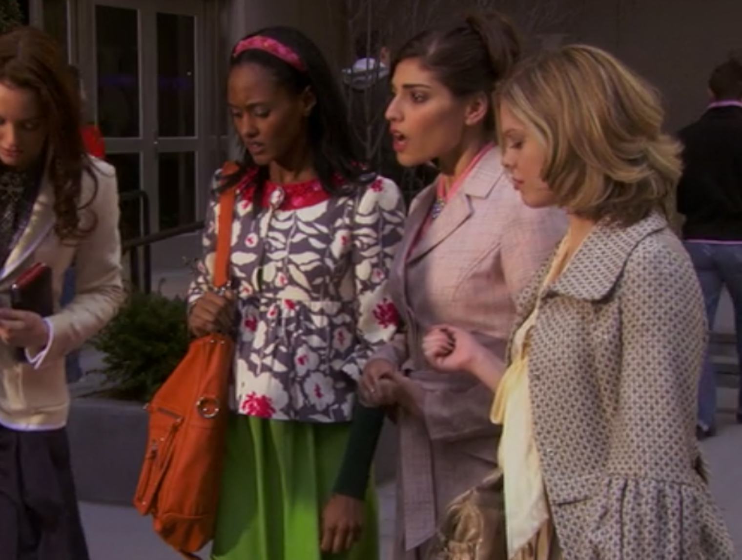19 Weirdest Trends From The First Season Of Gossip Girl — Photos