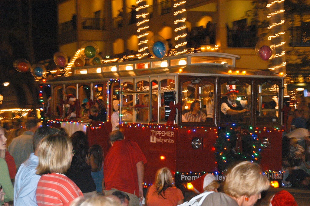 The Top 10 Best Places for the Holidays in the U.S. Have Enough Holiday ...