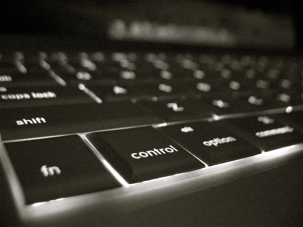 7 Creepypastas About Computers That Will Make You Swear Off Technology ...