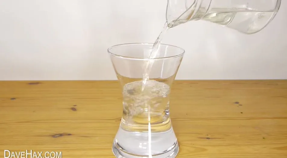 This Flower Arranging Life Hack from YouTuber DaveHax Might Make ...