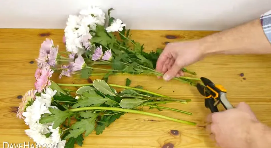 This Flower Arranging Life Hack from YouTuber DaveHax Might Make ...