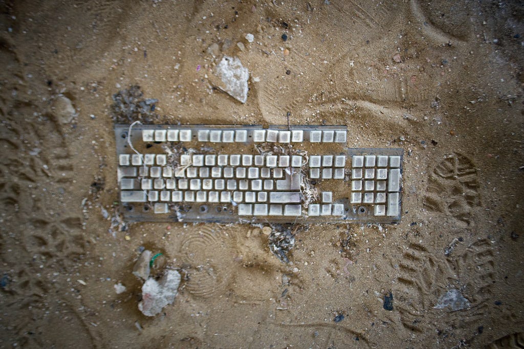 7 Creepypastas About Computers That Will Make You Swear Off Technology ...