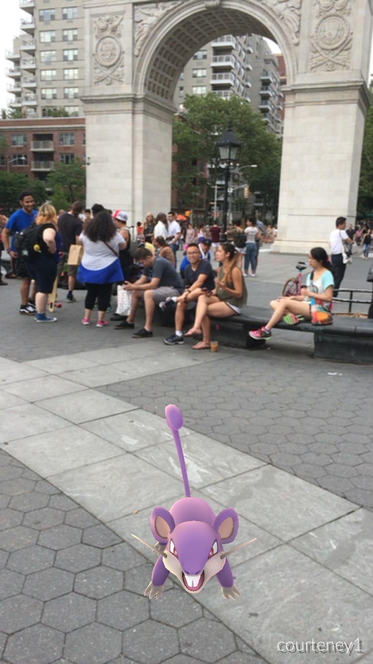 I Went To A Pokemon Go Meetup & Here's What Happened
