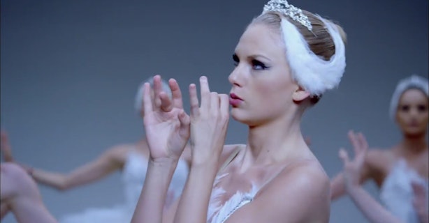 Taylor Swift's "Shake It Off" Music Video: 13 of Her Best Adorably ...