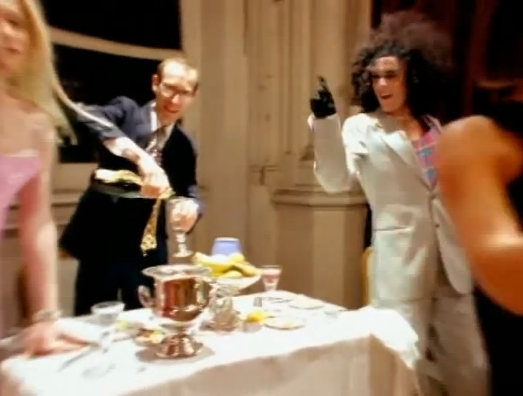 11 Moments From the Spice Girls' "Wannabe" Music Video That You Need to ...