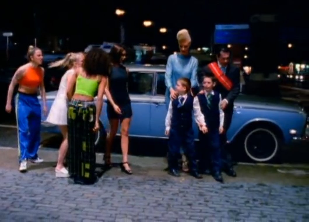 11 Moments From the Spice Girls' "Wannabe" Music Video That You Need to ...