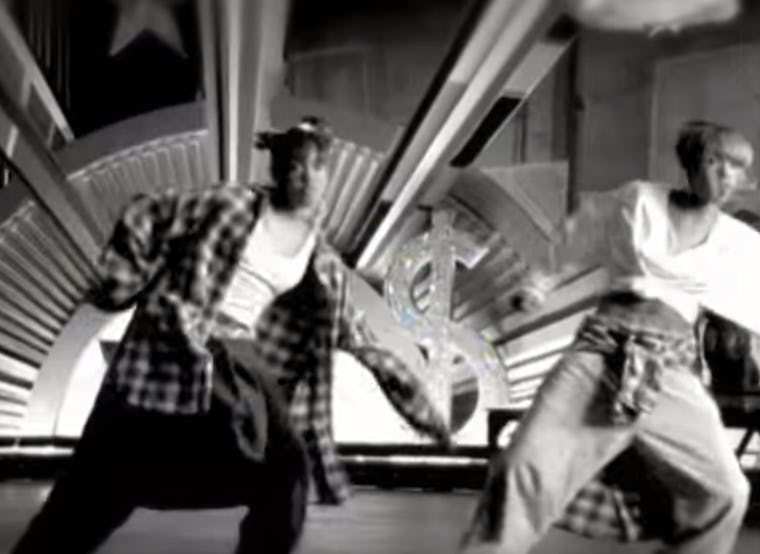 The 15 Best Moments from TLC's "Creep" Music Video, Because Their New ...