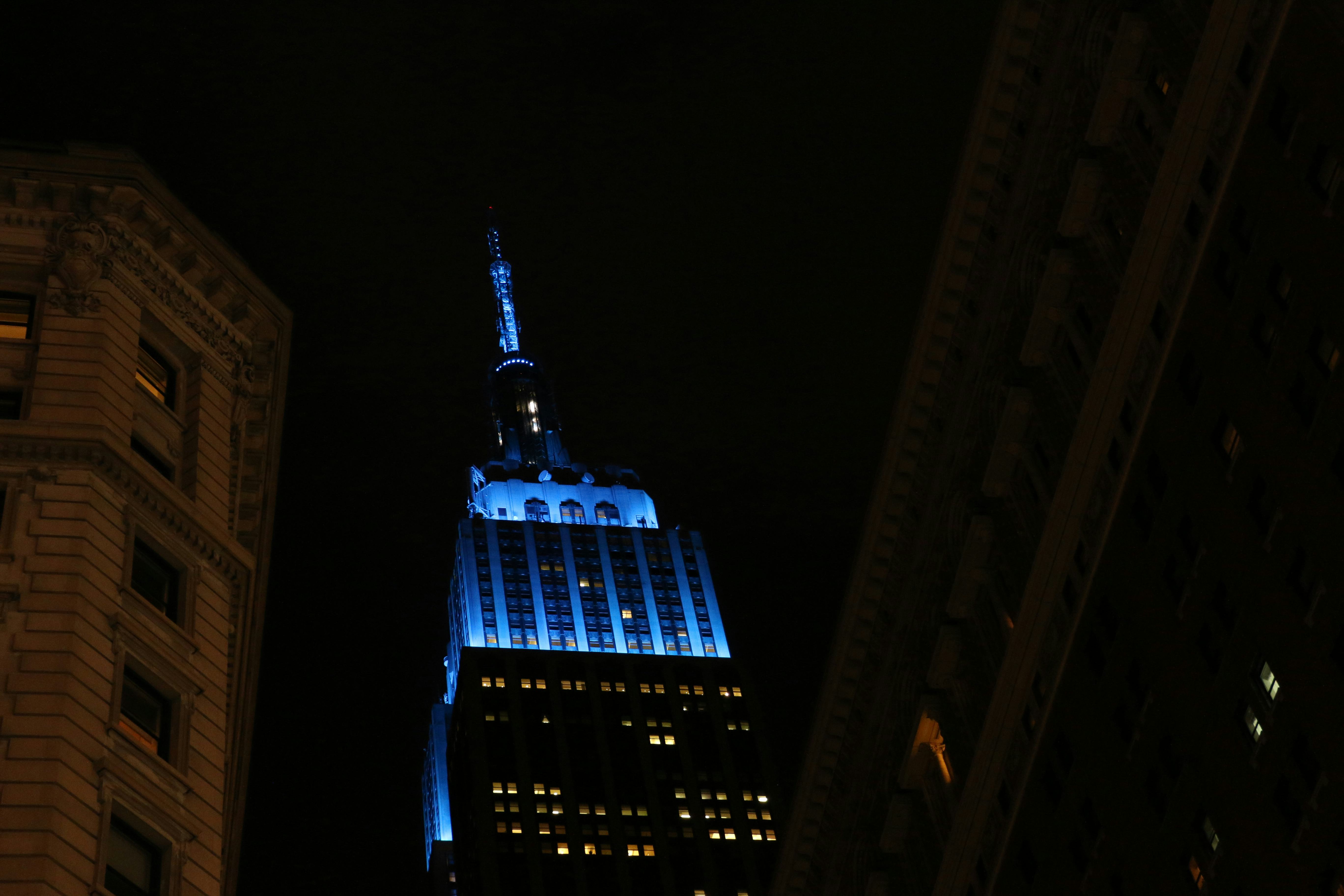World Landmarks Light Up Blue For Autism Awareness, and It's Amazing ...